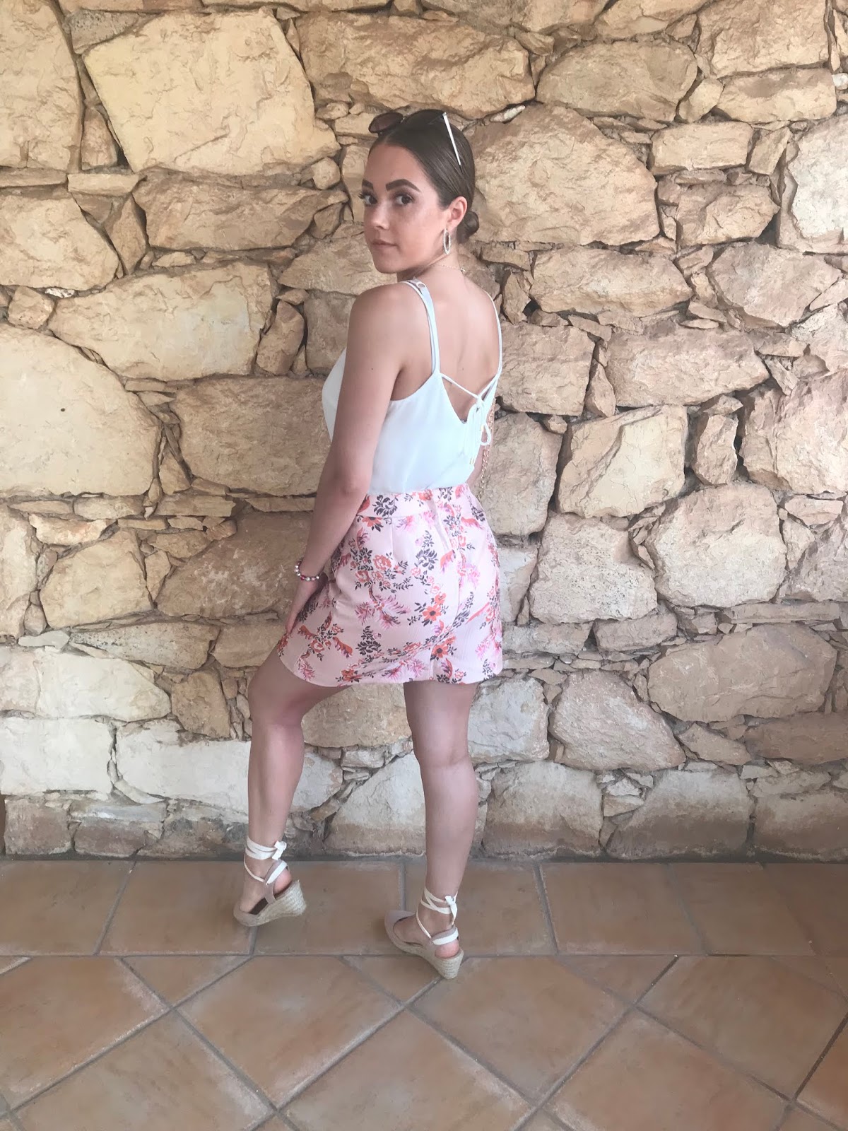 Holiday Lookbook 2018 ~ Emma Victoria