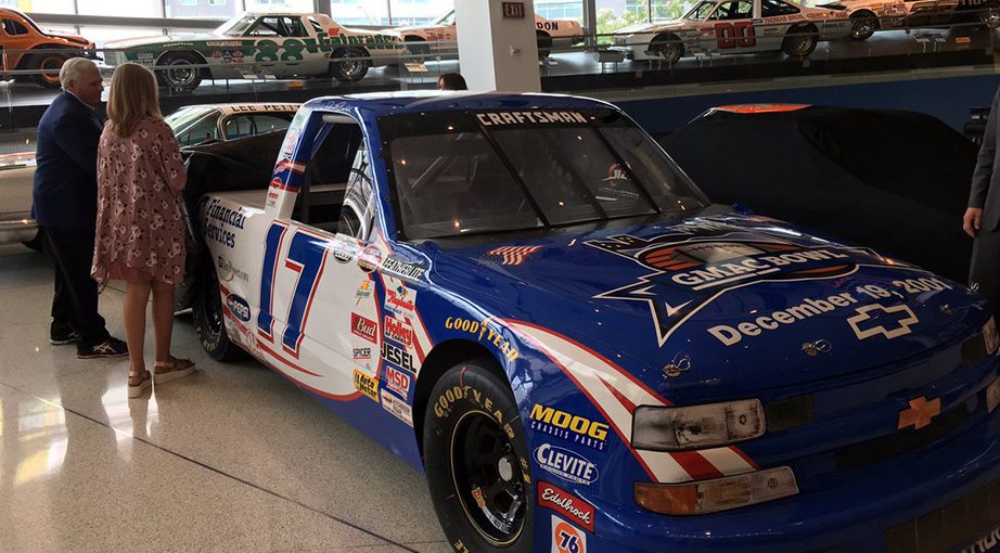 The Ultimate American Racing Blog: William Byron’s throwback scheme ...