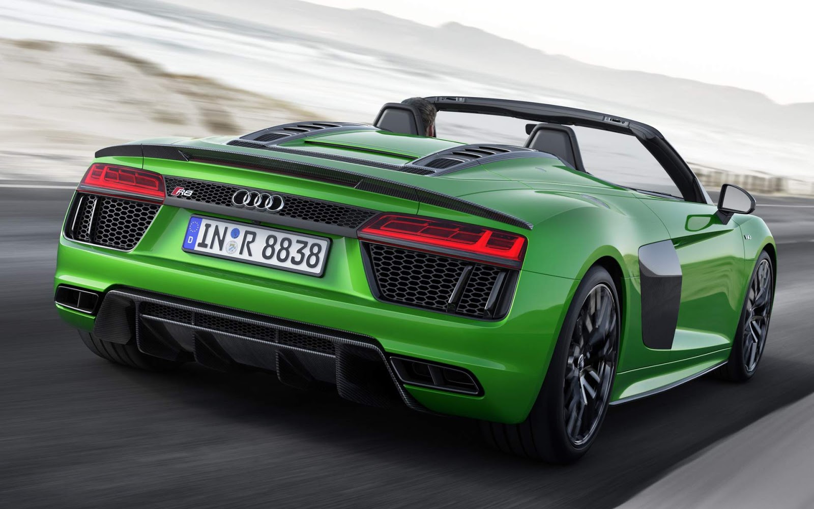 Audi R8 Spyder V10 Plus chega à Europa por ‎€ 207 mil