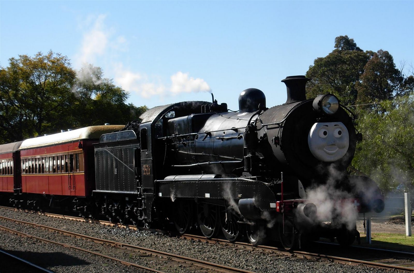 Rollingstock News: A Day out with Thomas!