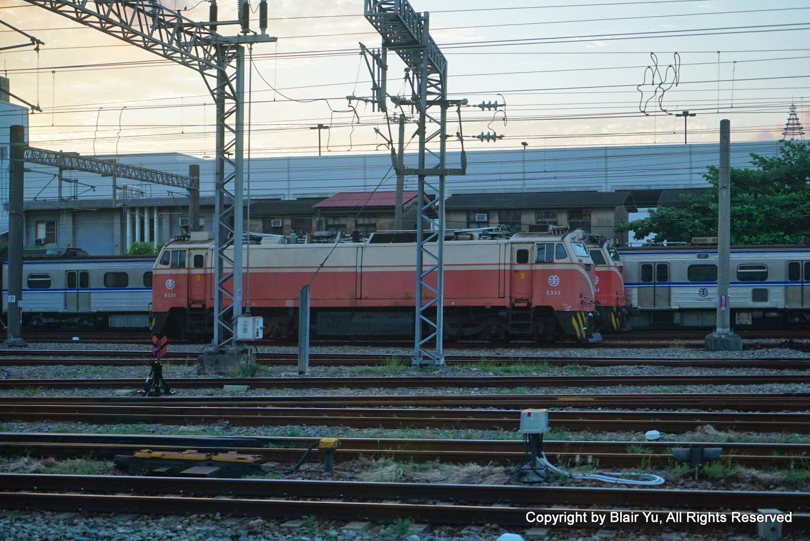 Blair's 鐵道攝影: E333電力機車 / TRA E333 Electric locomotive