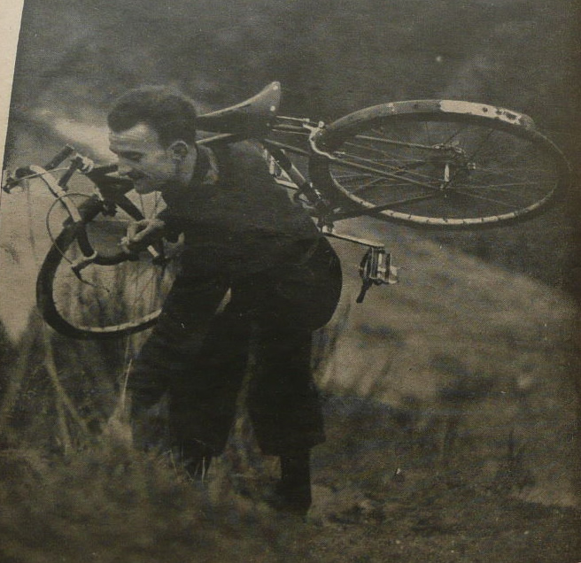 Robic, champion du monde de cyclo-cross 1950 au bois de Vincennes
