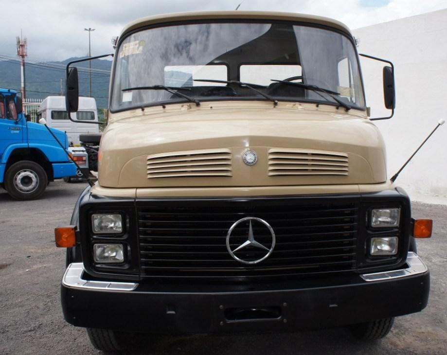 ACERVO DE UTILIDADES: A HISTÓRIA DO MERCEDES-BENZ 1318