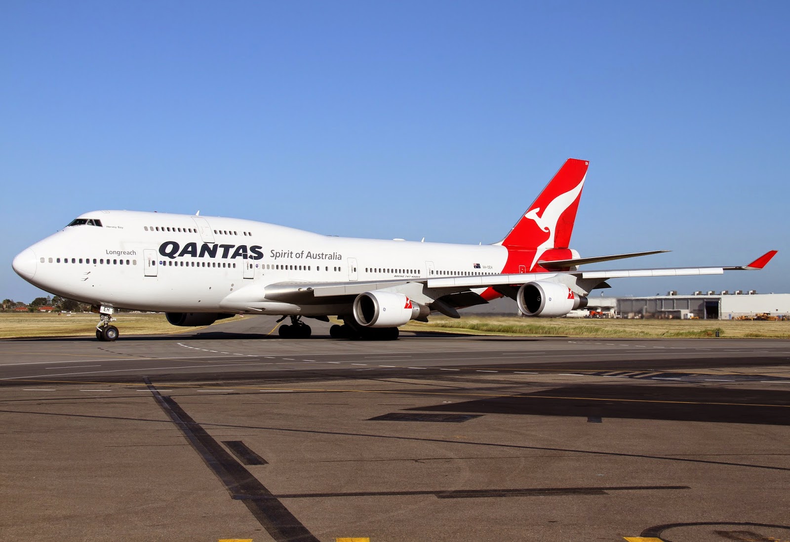 Adelaide Airport Movements: Qantas B747-400ER VH-OEH (1st Visit)