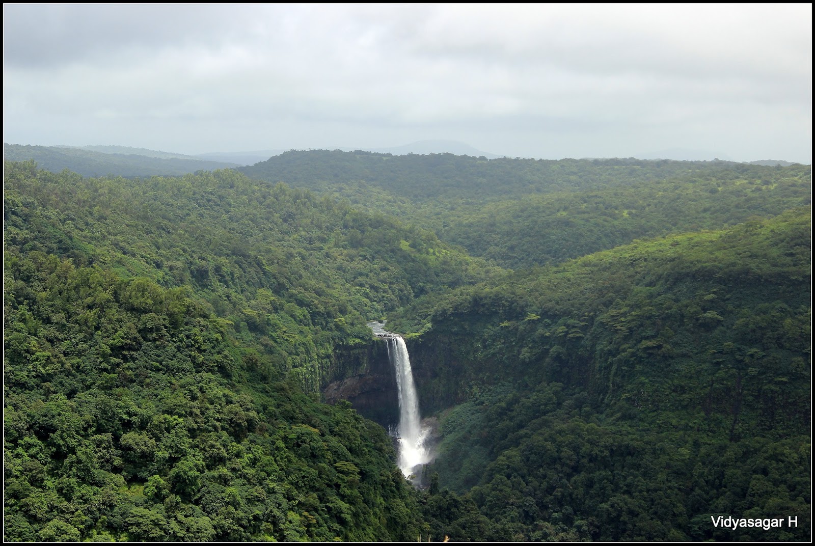 Monsoon Road Trip to Triple Falls – Sural, Tilari & Amboli Falls ...