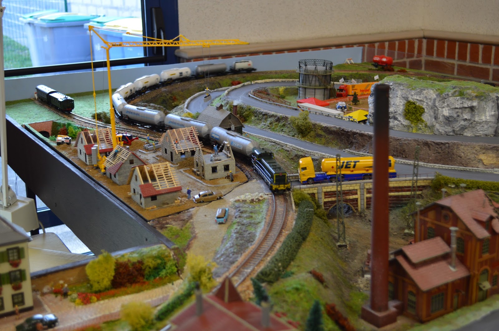 LA PASSION DU TRAIN: Expo de Roclincourt (suite )