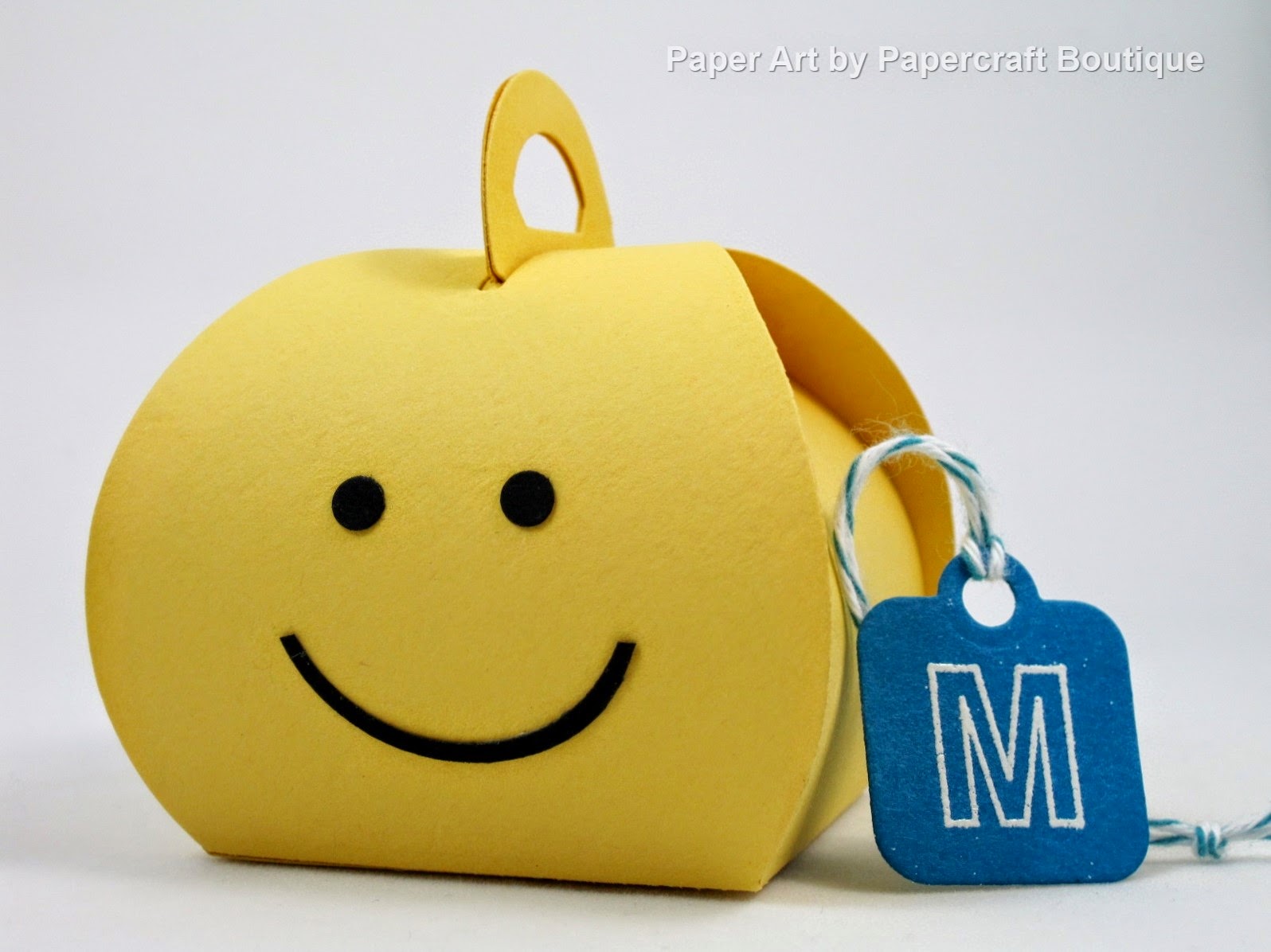 Papercraft Boutique: Smiley Gift Box