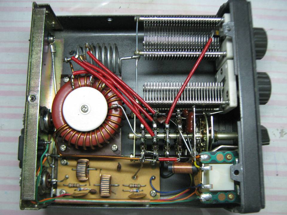 MEDAN RADIO: Trio AT-130