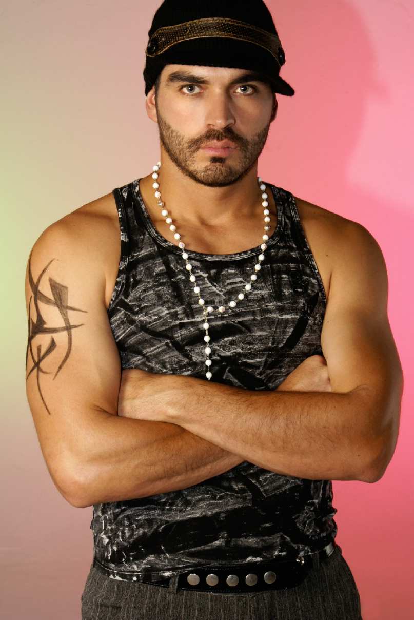 .: ACTOR: TIBERIO CRUZ