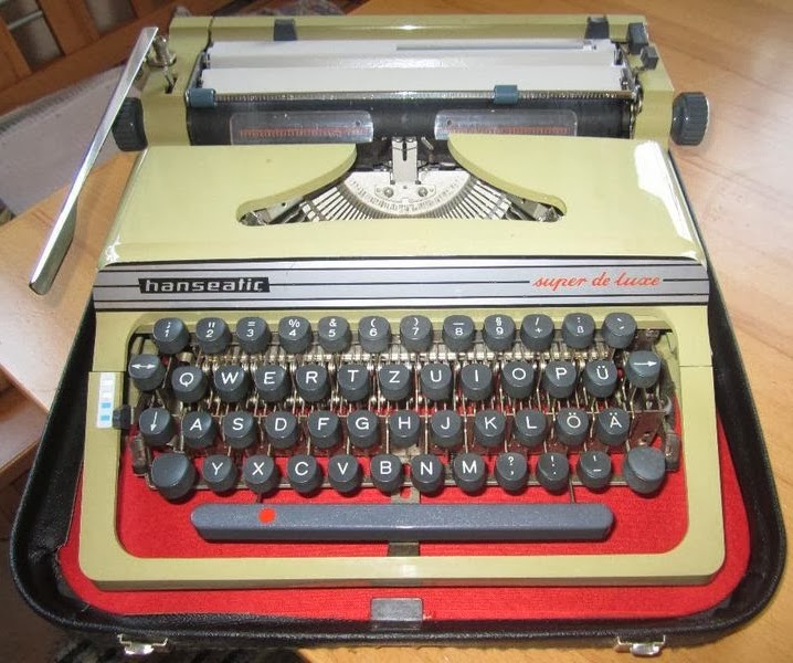 oz.Typewriter: Unsullying the Robotron Reputation: Optima (Erika) Model ...