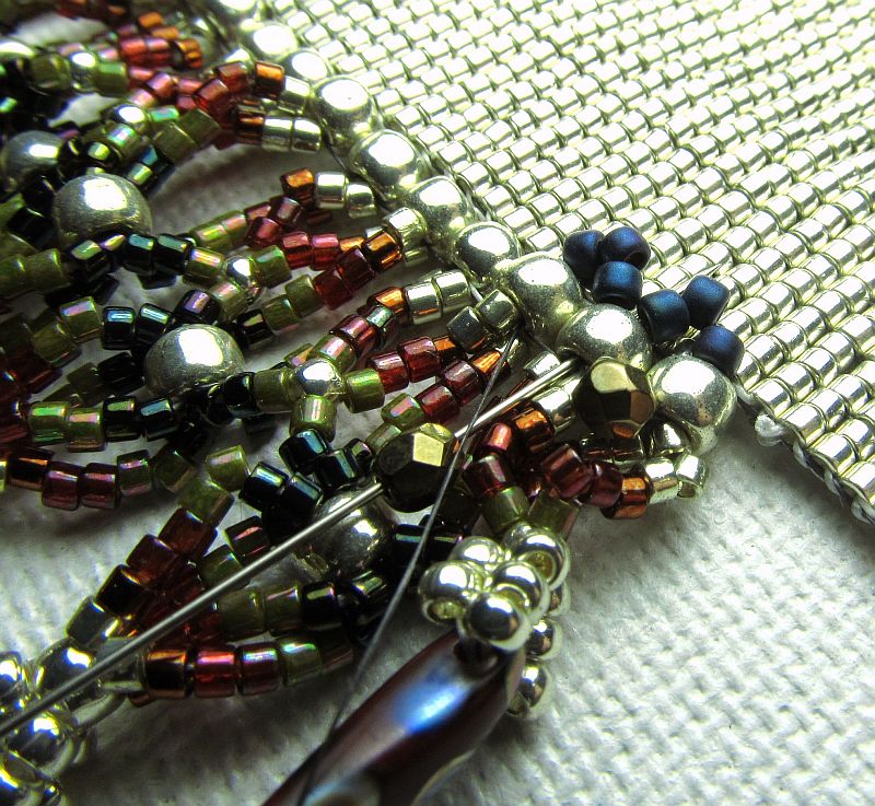 Beads Beading Beaded, with Erin Simonetti: June 2011