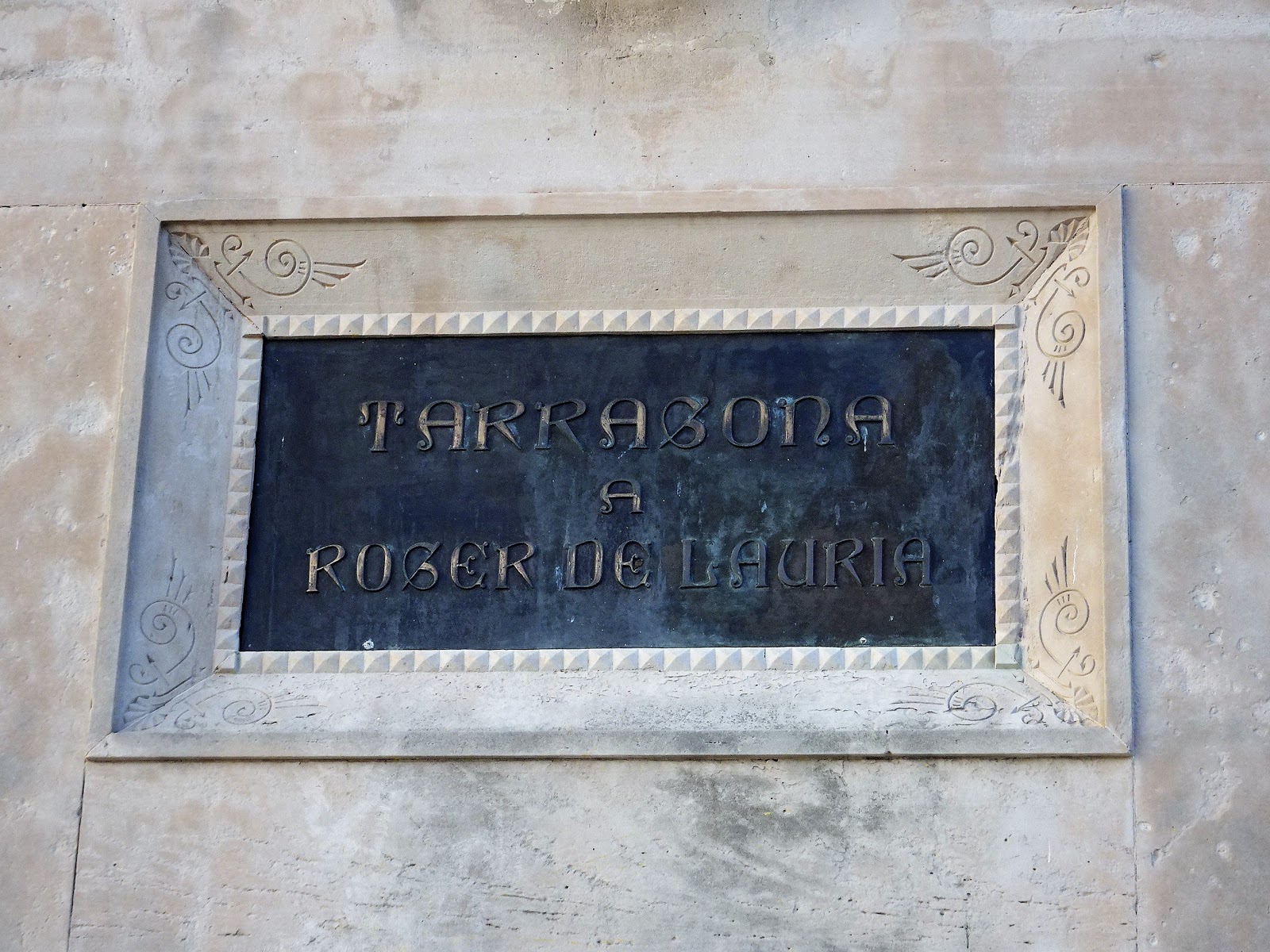 Redescubriendo Barcelona y más allá: 05/01/2018 Tarragona. Monument a ...