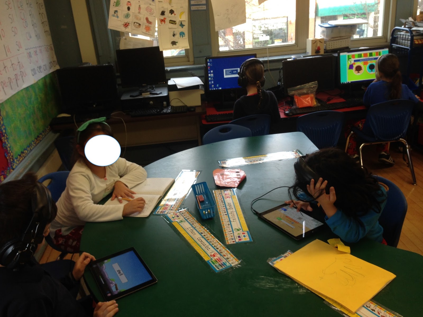 Guided Reading Stations are Great for Multi-Teacher Classrooms!