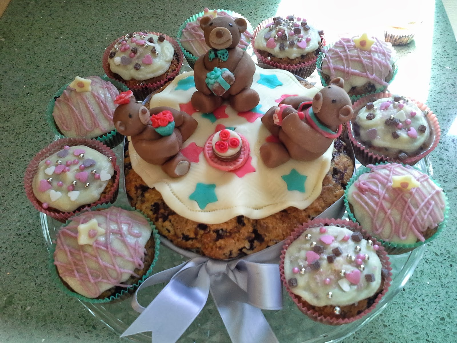 DELIZIOSA MENTE: Torta / Muffin con i mirtilli e simpatici orsetti