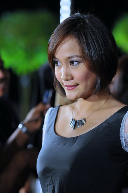 Galeri gambar Yana Samsudin - Koleksi Gambar Artis Malaysia