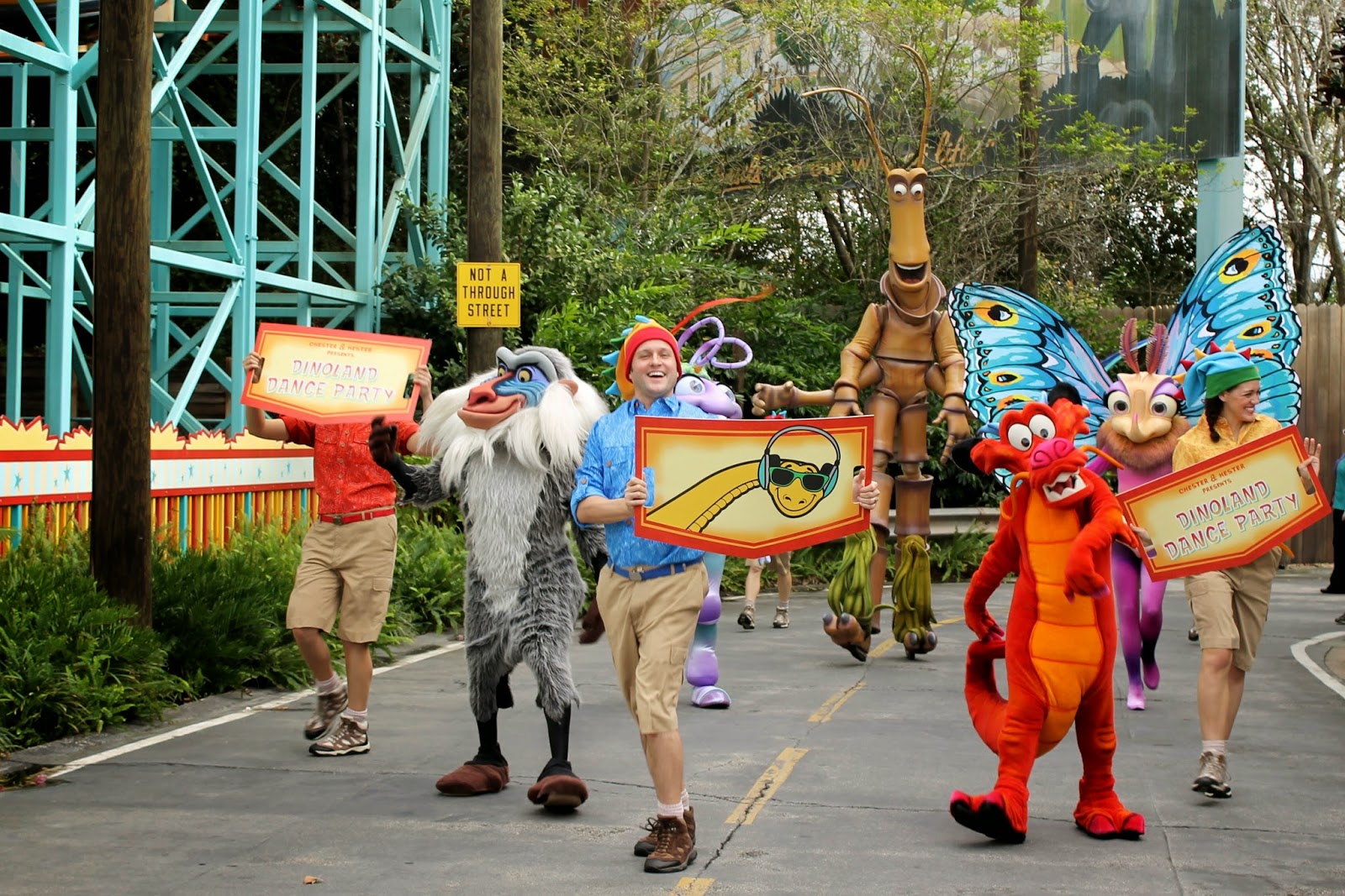 Unofficial Disney Character Hunting Guide: Dinoland Dance Party Debuts ...