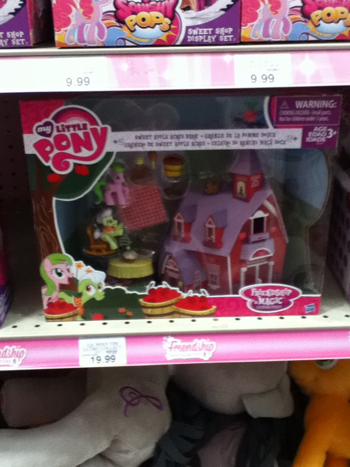 Equestria Daily - MLP Stuff!: Friendship is Magic Collection Hits Toys ...