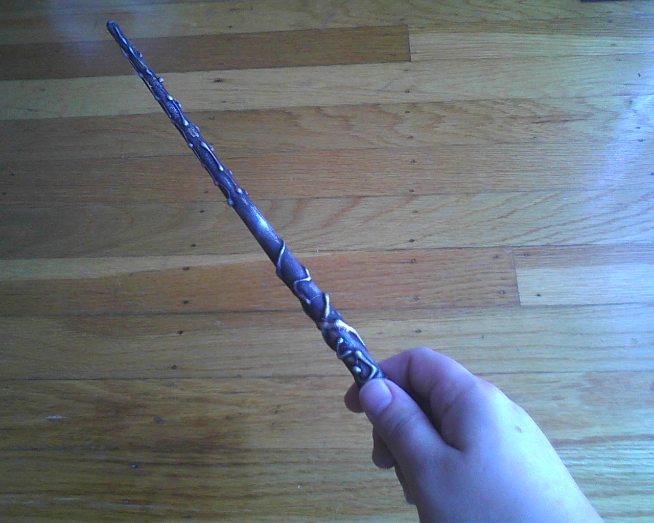The Rising of a Seasoned Couch Potato: Harry Potter wand tutorial