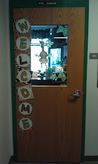 Classroom Freebies Too: Welcome Sign Safari/Jungle theme