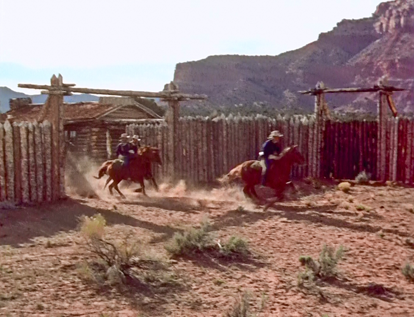 HISTORY OF THE PARRY LODGE, KANAB, UTAH: Kanab Movie Fort and Movie ...