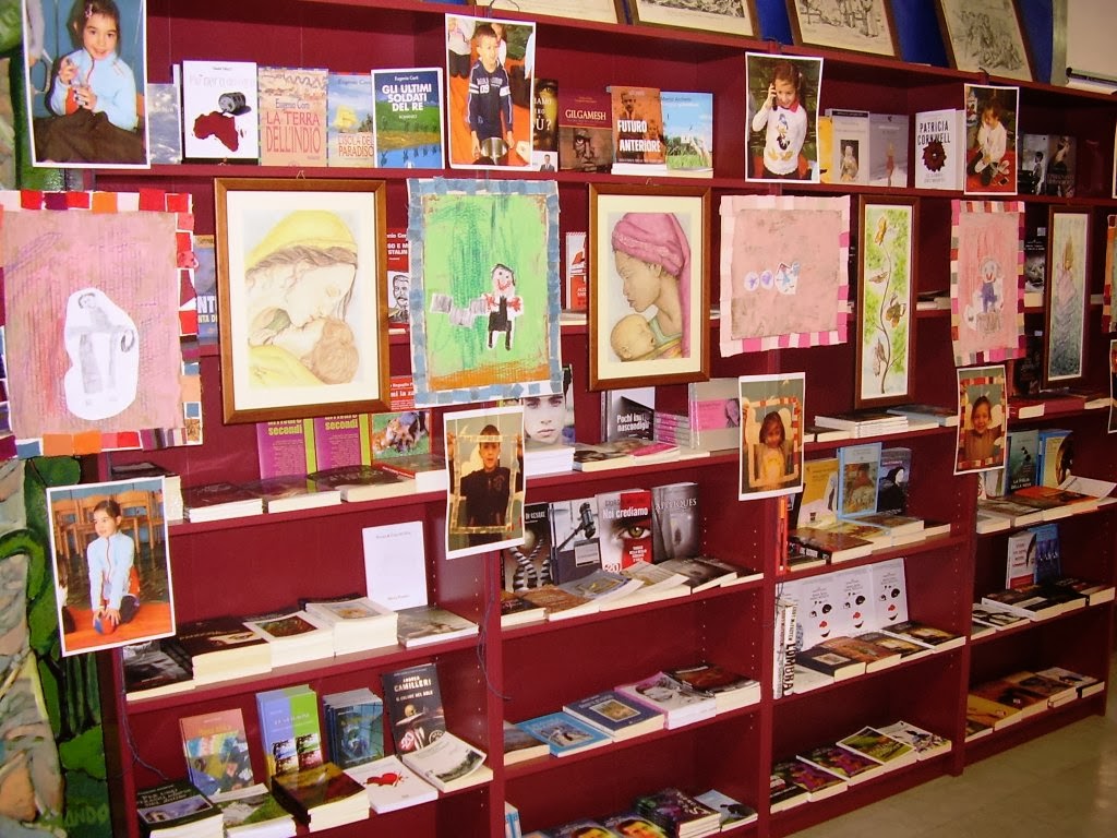 Libreria LiberaMente Oggiono: Mostra UNA VALIGIA A SCUOLA dei bambini ...