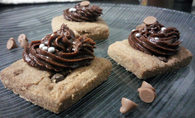 How to Make Cool Dessert Toppings