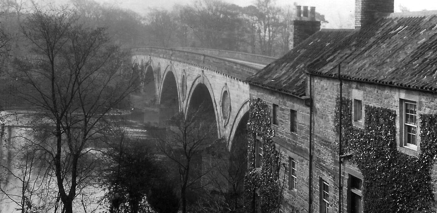 Tour Scotland: Old Photograph Marriage House Coldstream Scotland
