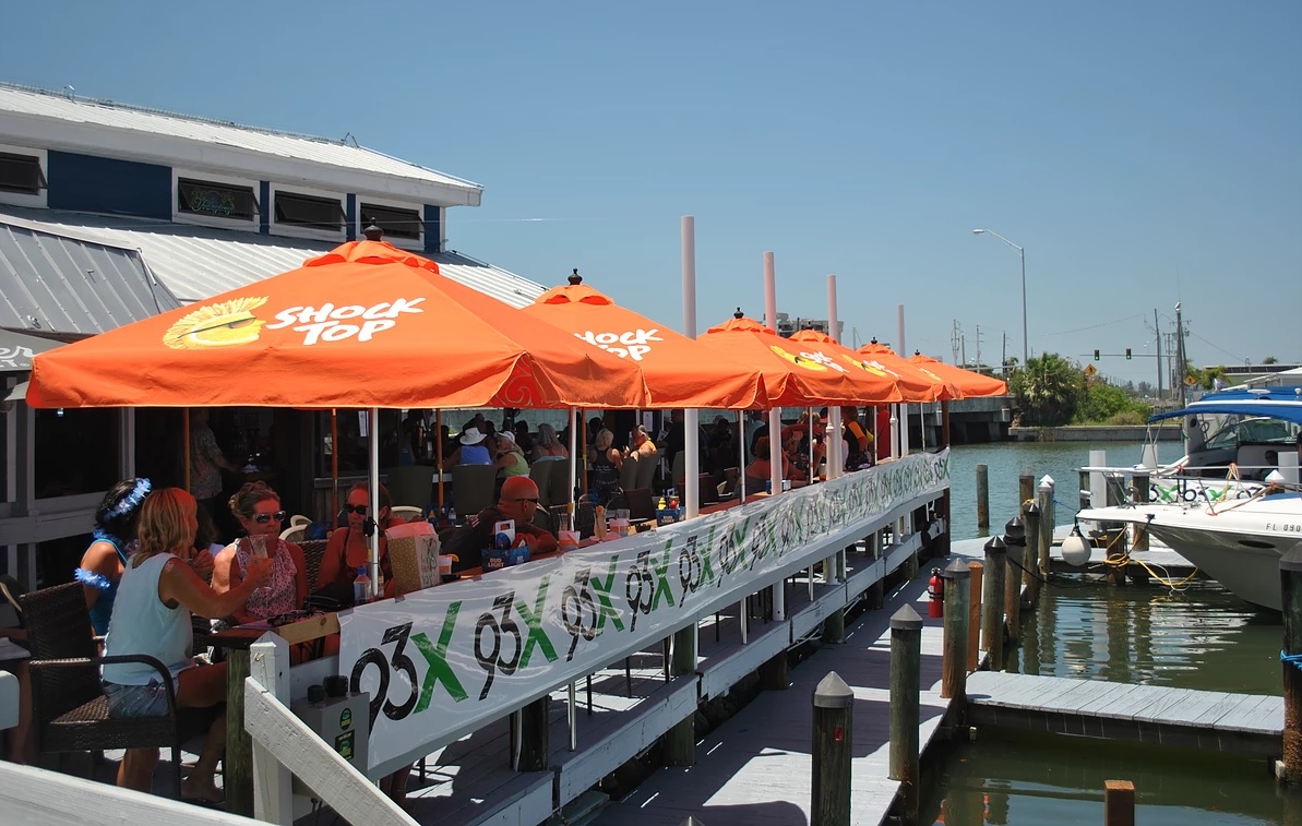 Nauti Parrot TIKI HUT