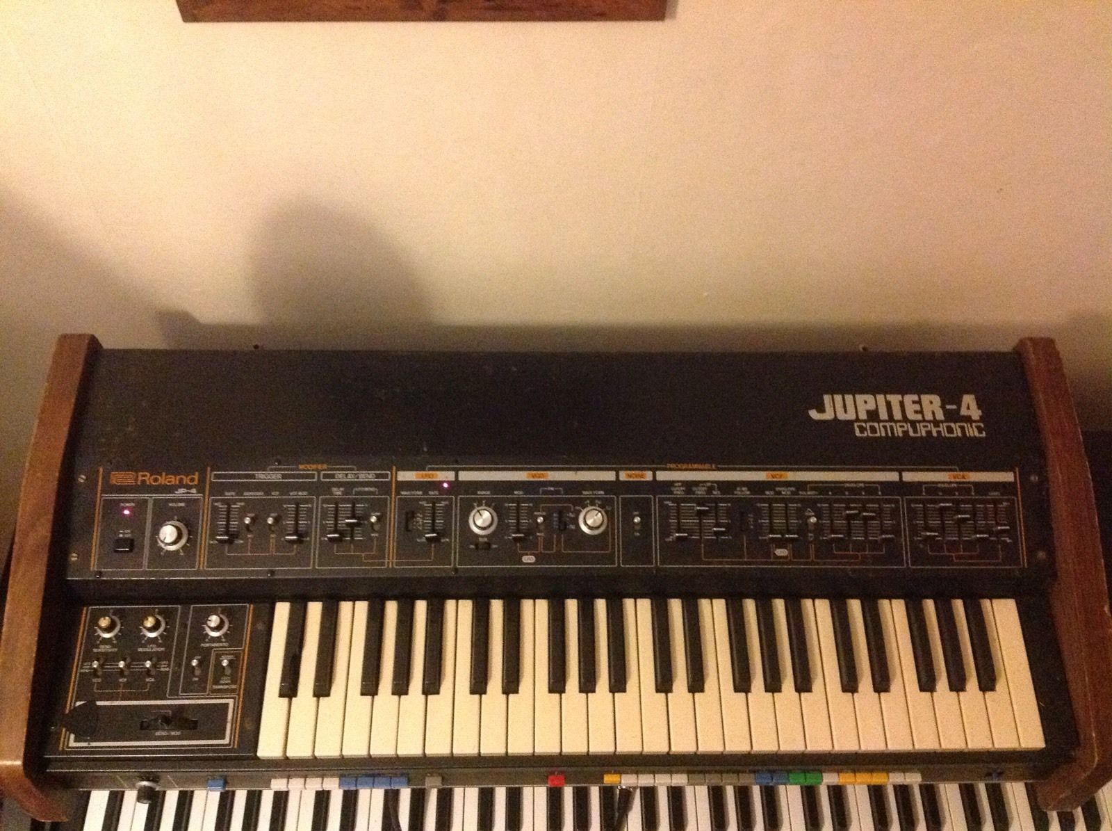 MATRIXSYNTH: Roland Jupiter 4 Synthesizer SN 861481