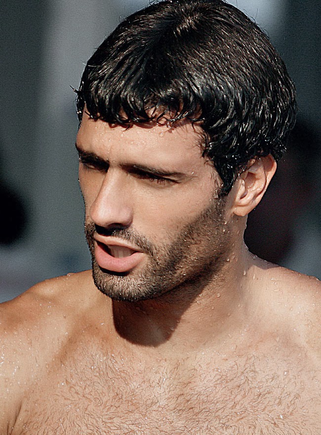 AQUABLUEMEN: HUGO PARISI