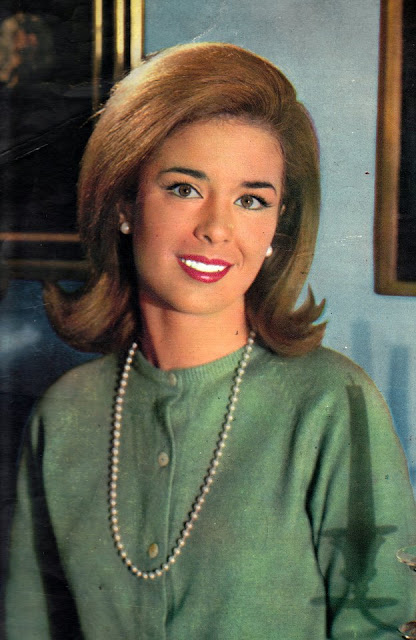 FOTONOVELAS / FOTOROMANZI: MICHELA ROC