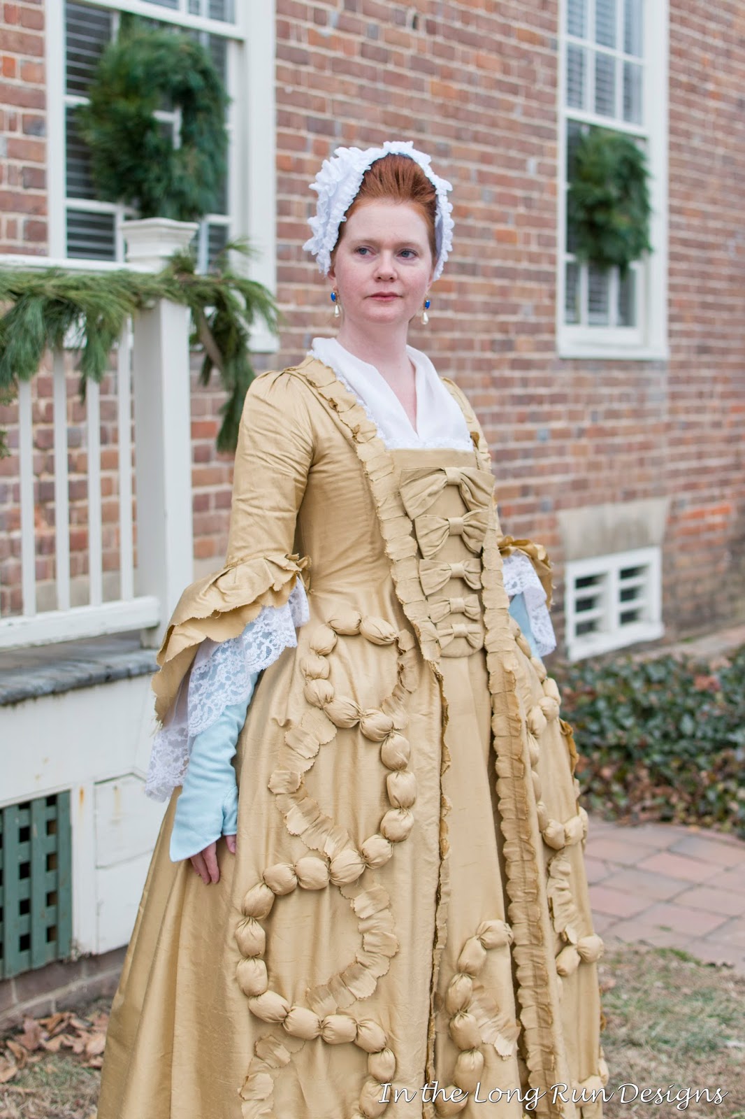 A Sartorial Statement: The Gold Galleon Gown - Finally Complete!