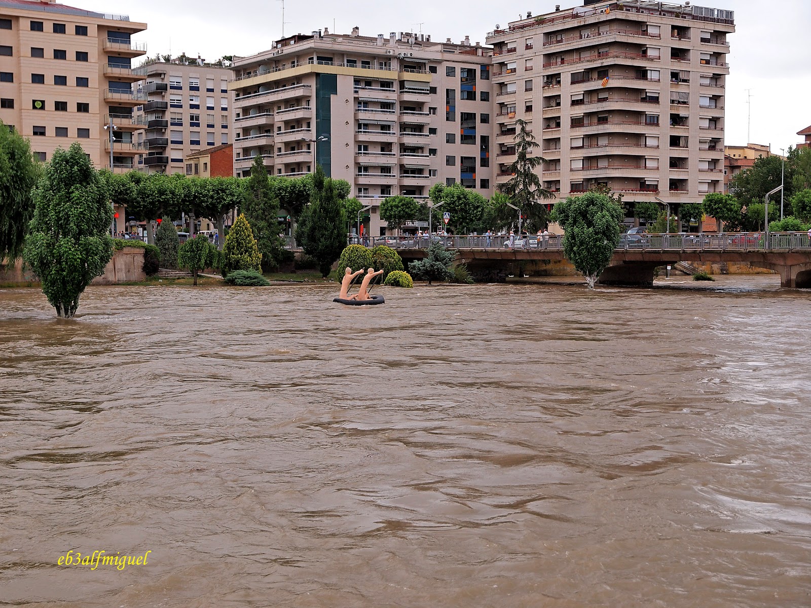 Miguel fotografia: El Segre en LLeida y Balaguer con mucha Agua