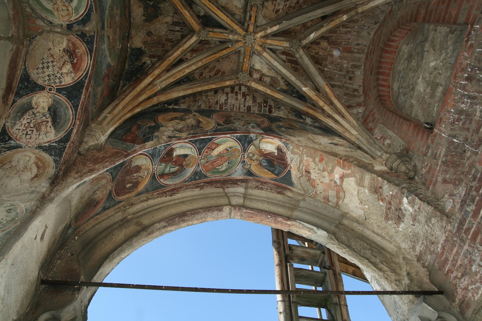 Biserica Sfantul Nicolae din Balinesti-Suceava | Comoara Culturala a ...