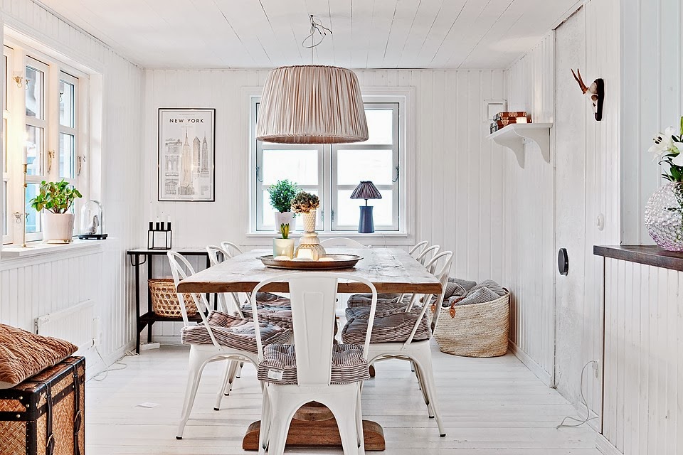 Interior: white rustic - Seaofgirasoles