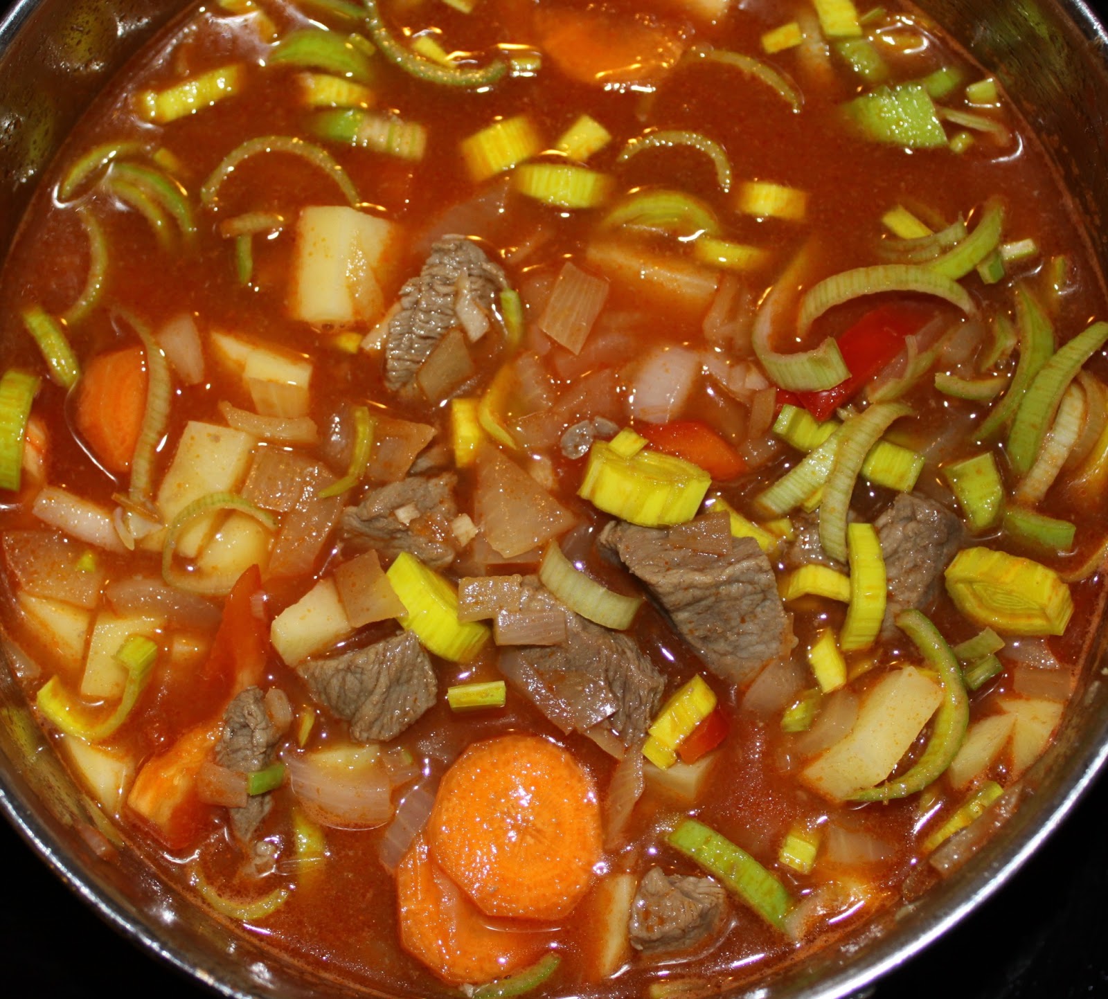 Velkommen til Kjøkkenkroken: Gulasj