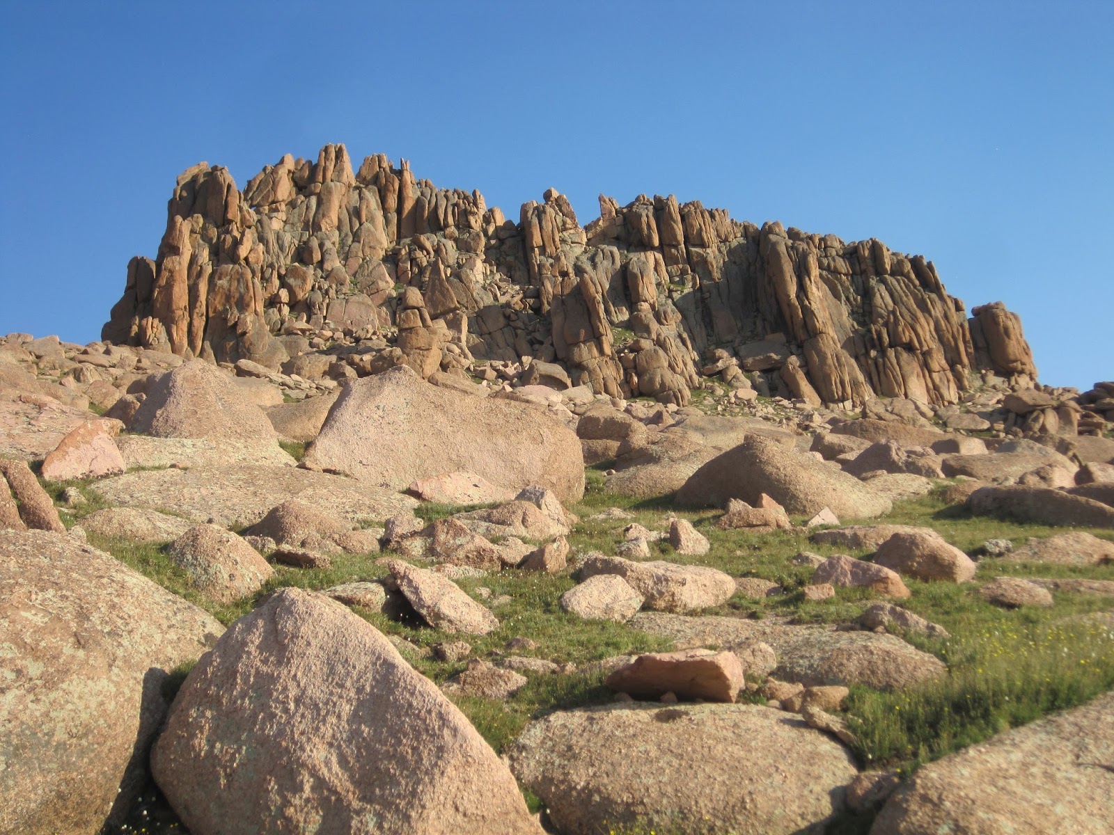 2016 hikes: Pikes Peak summit via Barr trail
