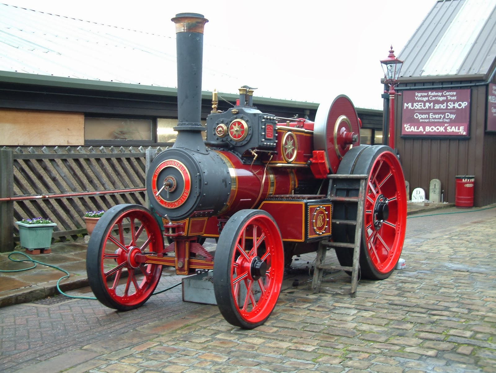 Steam Memories: Showmans and road traction steam engines