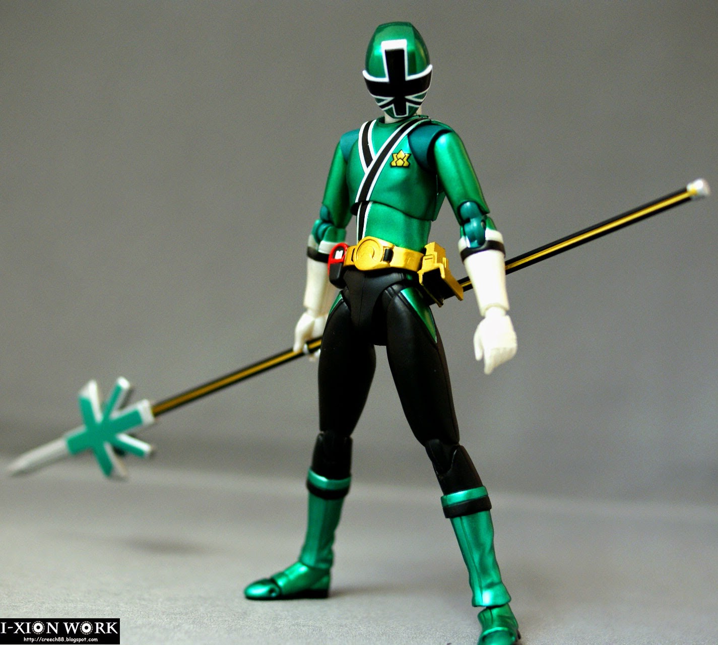 一眼看穿: S.H.Figuarts - Power Rangers Super Samurai Metallic Coating ...