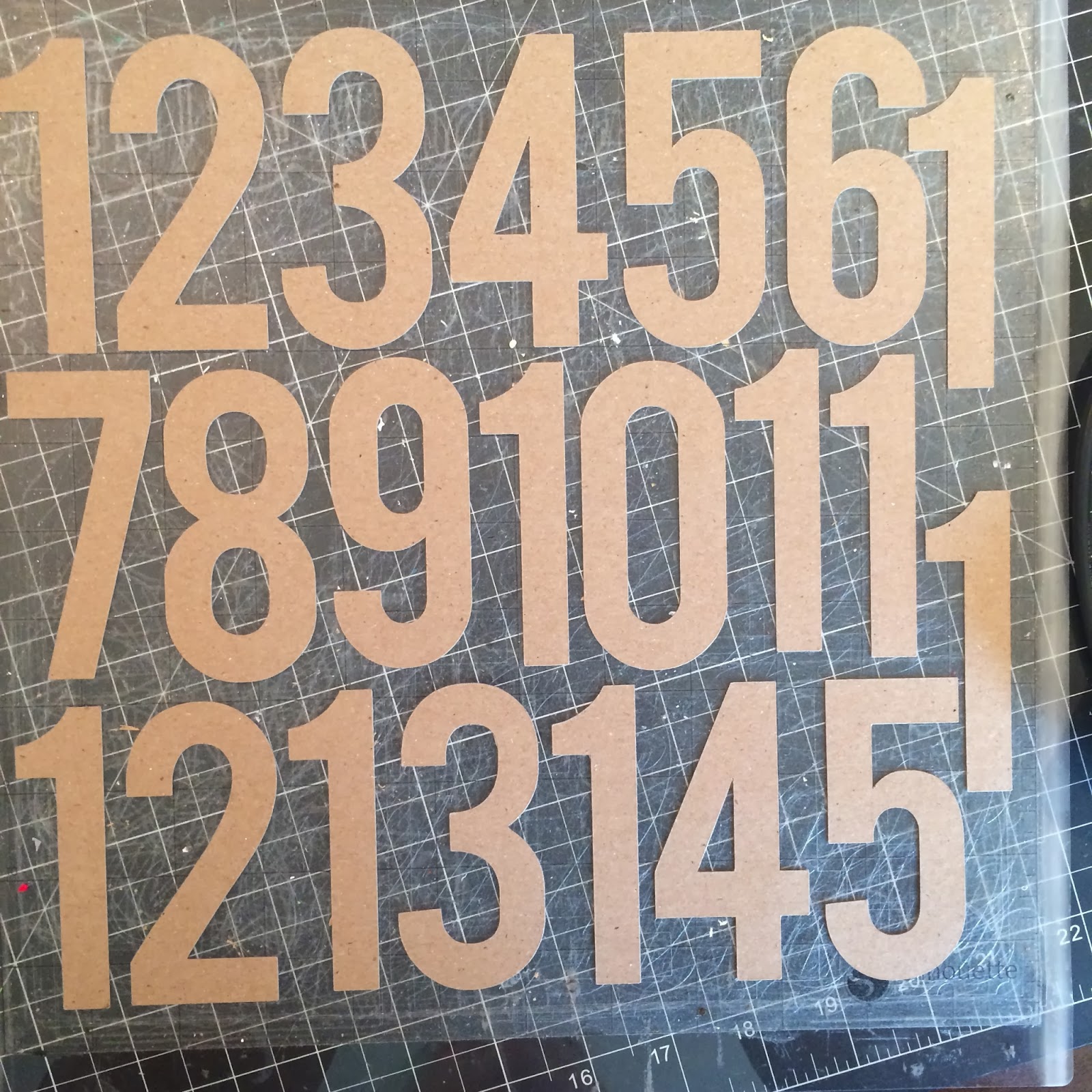 goldiecar designs: Xyron's 30 days of Holiday Projects: Countdown Calendar