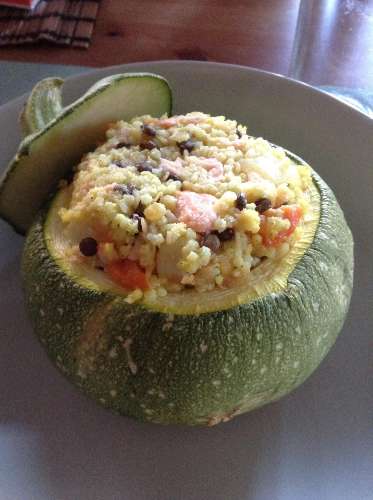 l'Atelier du Moustique - Kalayamsha: courgettes farcies millet et poisson