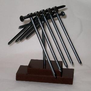 Science Demonstrations: 12 Nails Balance on 1