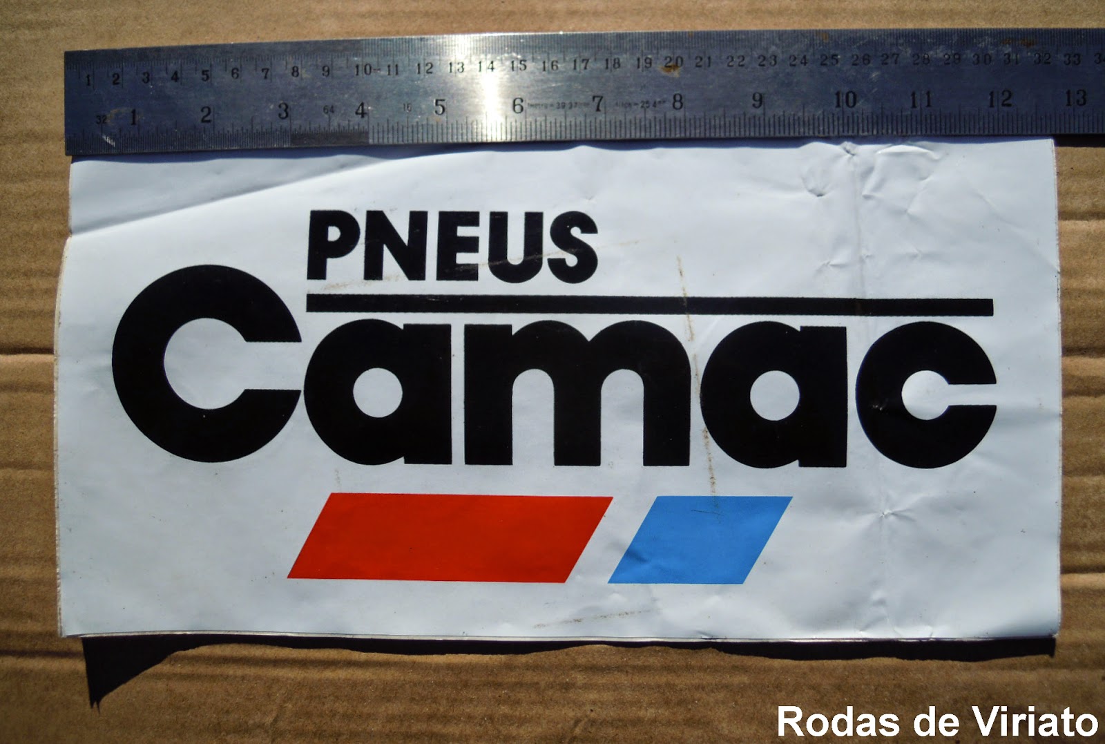 Autocolante Pneus Camac para restauro de UMM