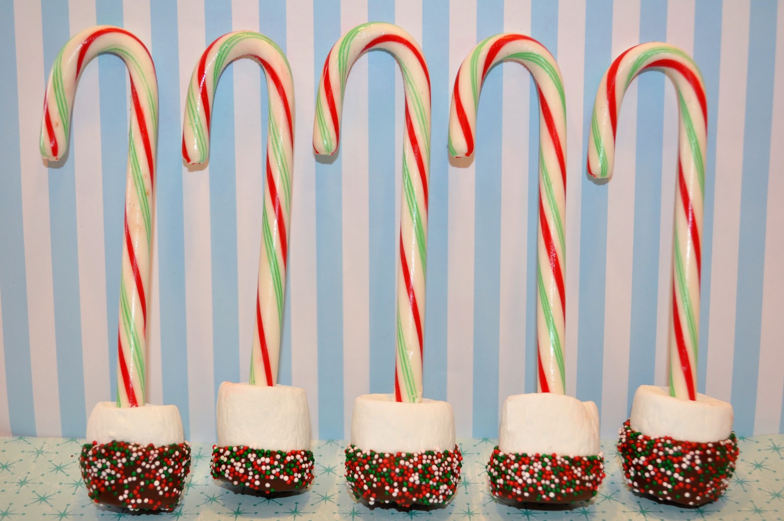 Holiday Sparkle: Hot Chocolate Dippers!