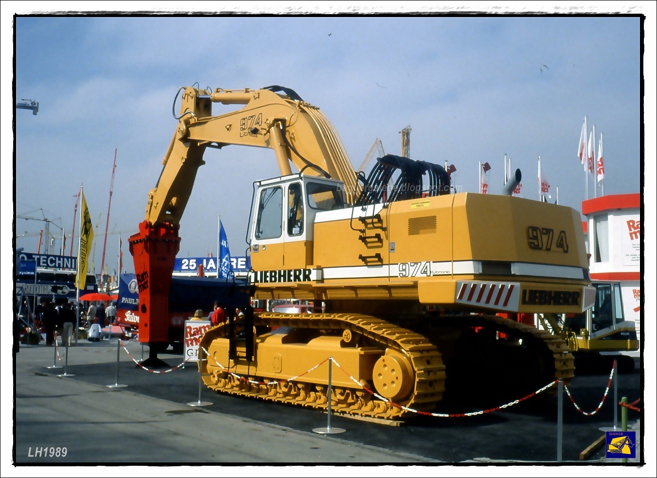 Bagger Galerie Construction Machines: LIEBHERR 974 Hydraulikbagger mit ...