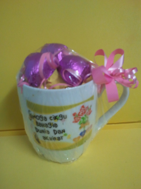 de RIMBUN LUVLYCIOUS