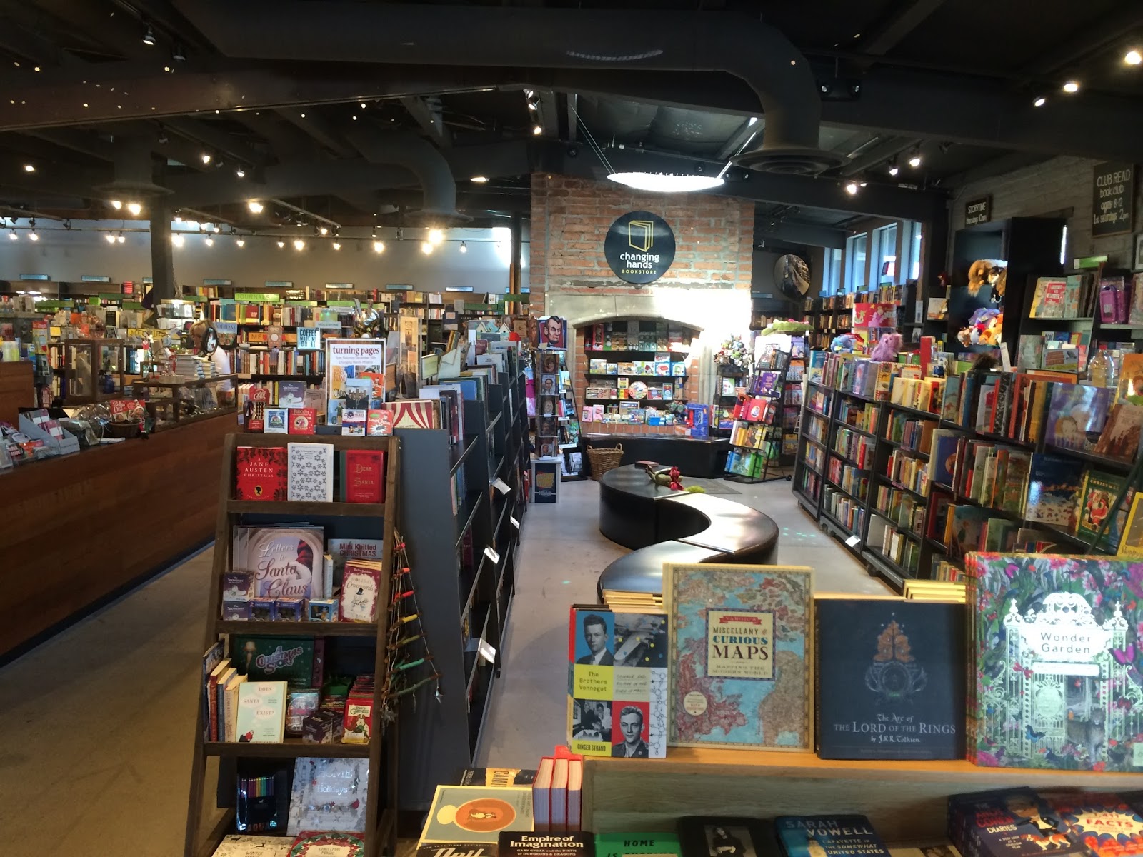 The Indie Bob Spot: Changing Hands Bookstore - Phoenix, AZ