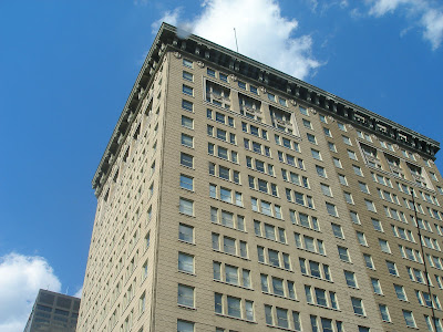 JSH's Visual Slushpile: Kentucky Home Life Building