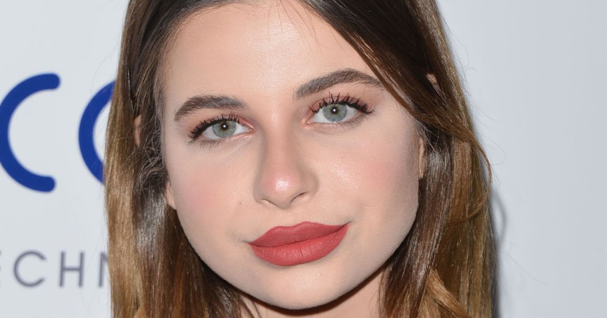 Starlet Arcade: Ellise Gitas