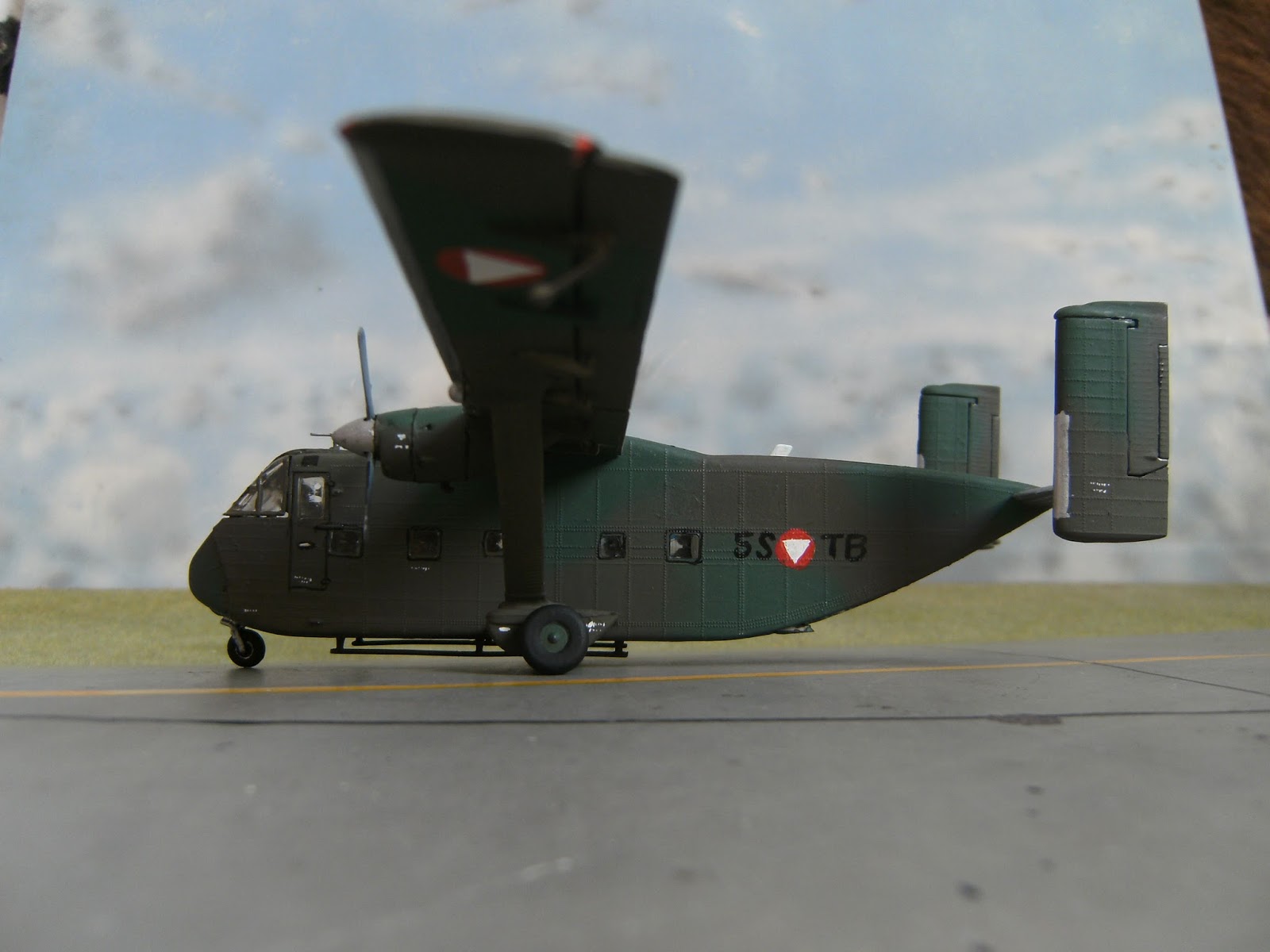 Happyscale-Modellbau: Short SC.7 Skyvan - restored Airfix-kit built in ...